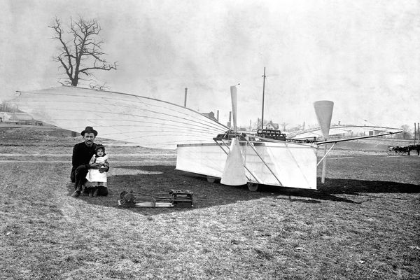 National Geographic Chronicles Wright Brothers Historic Nosedive ...